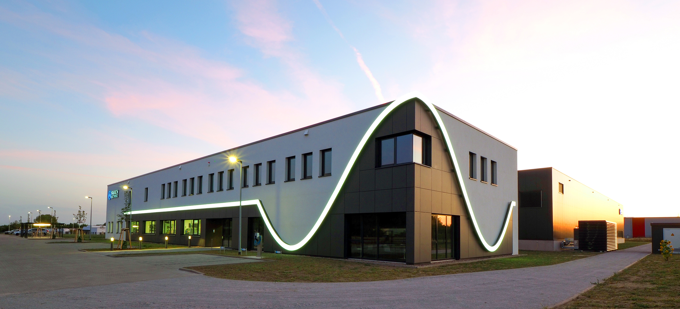 Yamaichi Electronics feiert neues Werk in Frankfurt (Oder)